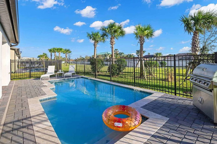 Perfect Paradise | All New, All Yours Beach Oasis W/ Pool, Theater, Karaoke Rm - Melbourne Beach, FL
