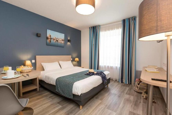 Joli Studio Avec Wi-fi Gratuit, Près Du Centre - Angoulins