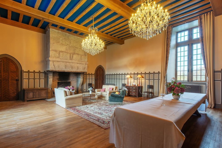 Château De Marigny - Piscine Privée, 8000m2 Jardin - Mayenne