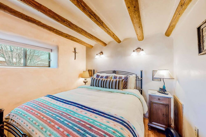 Hacienda Del Canon - Historic Adobe, Mtn Views - Taos, NM