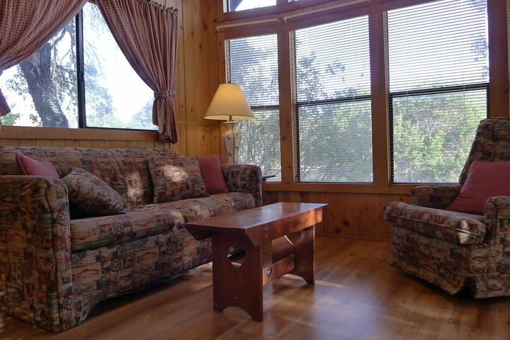 Texas Tiny House With Hill Country Charm - San Antonio, TX