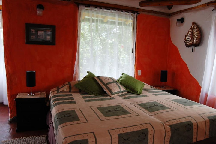 House Dalia. Beautiful, Cozy And Independent House. Quiet In Contact With Nature - Quito
