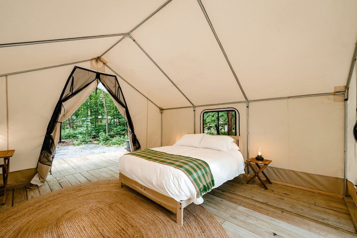 Gorgeous Safari Tent In The Lake George Area Of The Adirondack Mountains, Perfect For A Family Weekend Away - Hudson Valley, NY