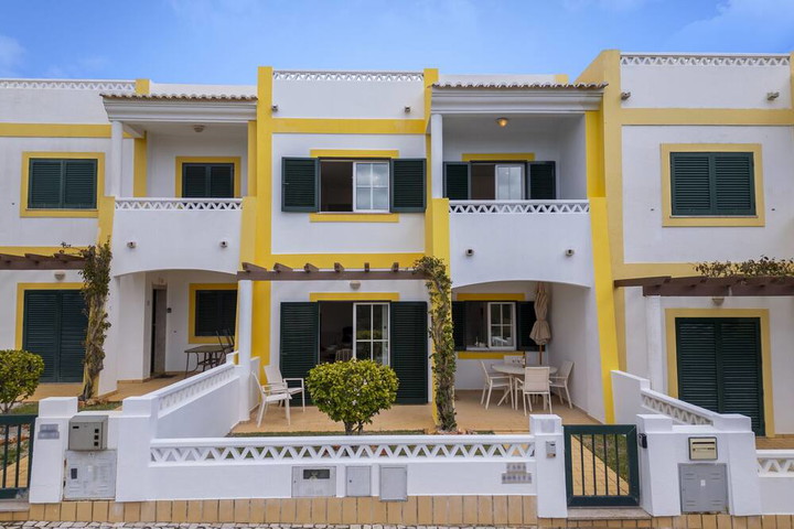Townhouse W/ Rooftop & Sea View In Benagil - Carvoeiro