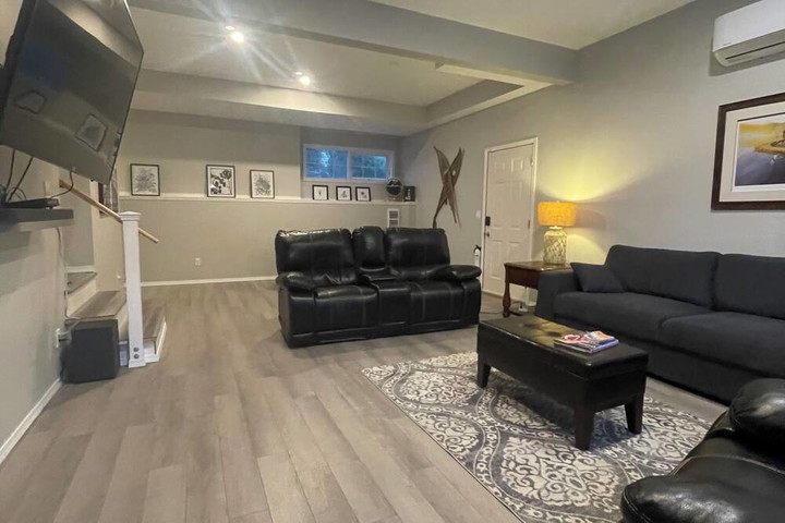 Lakefront Retreat 2 Bedroom Sleeps 6,  Private Hot Tub And Beach. - Nelson