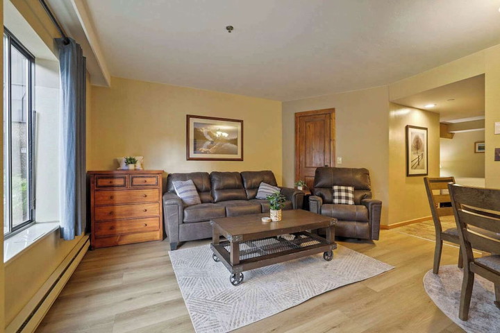 Beaver Run Condo: Ski In/out, Hot Tubs, Dog-friendly, Ground Floor - Breckenridge, CO
