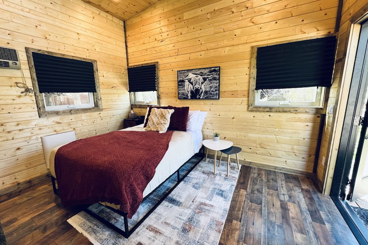 "The Matador" Westcliffe Outpost Cabin - Westcliffe, CO