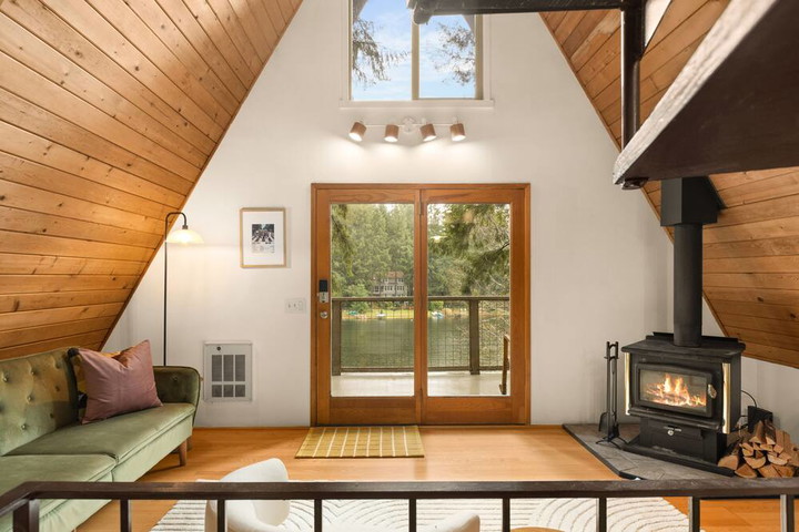 Stylish Lakefront Cabin Retreat, Sauna/hot Tub & Cold Plunge - Gig Harbor, WA