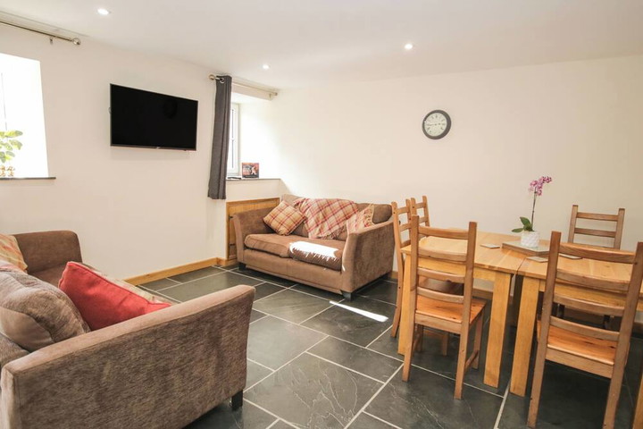 Sun Trevor Barns 3, Pet Friendly, With A Garden In Llangollen - Llangollen