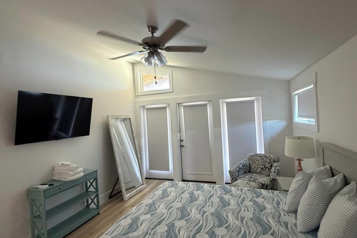 Gulf-front Escape Pool & Direct Beach Access - Apalachicola