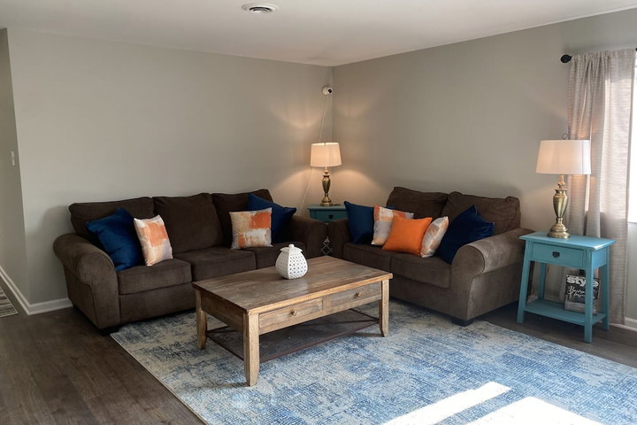Private Entrance And 3 Car Parking, Pets Welcome - Bethlehem, PA