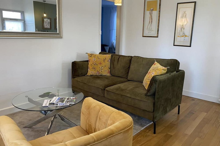 Charming Home With Garden Near Moulins Attractions, Sleeps 3-4, Free Wifi, Linens, And Utilities Included - Auvergne