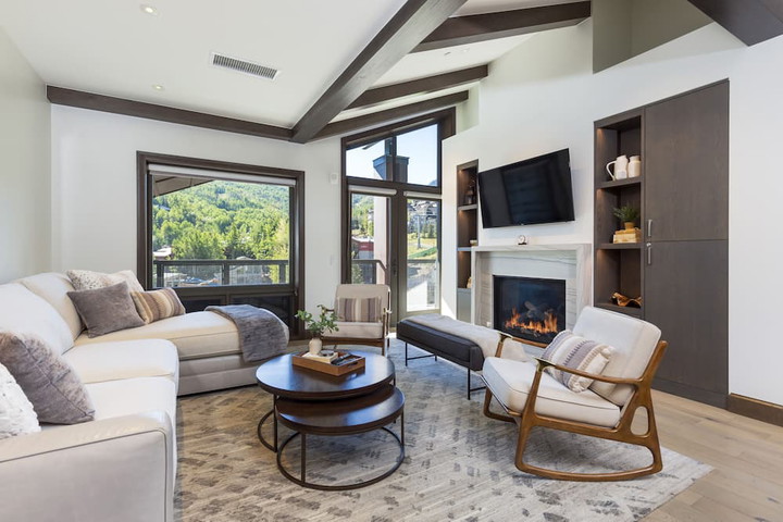 Epic Ski-in/ski-out Top Floor Luxury Residence In Snowmass Base Village! - Colorado