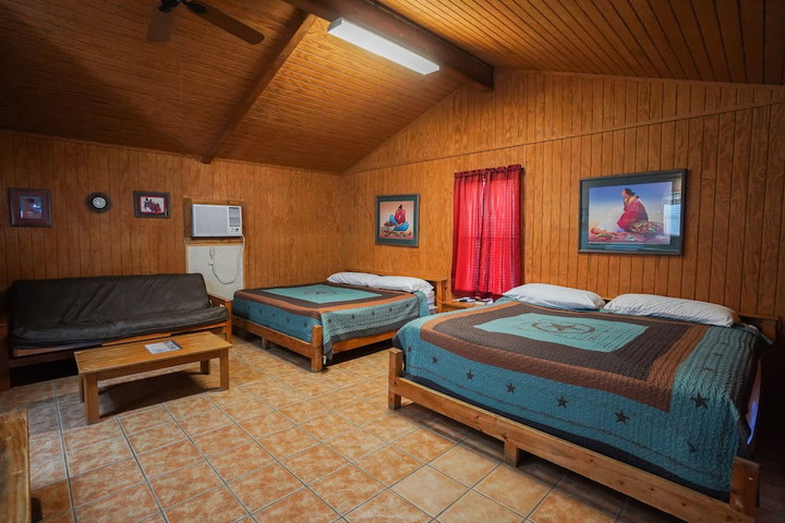 Quaint Cabin Located Near The Frio River - Concan, TX