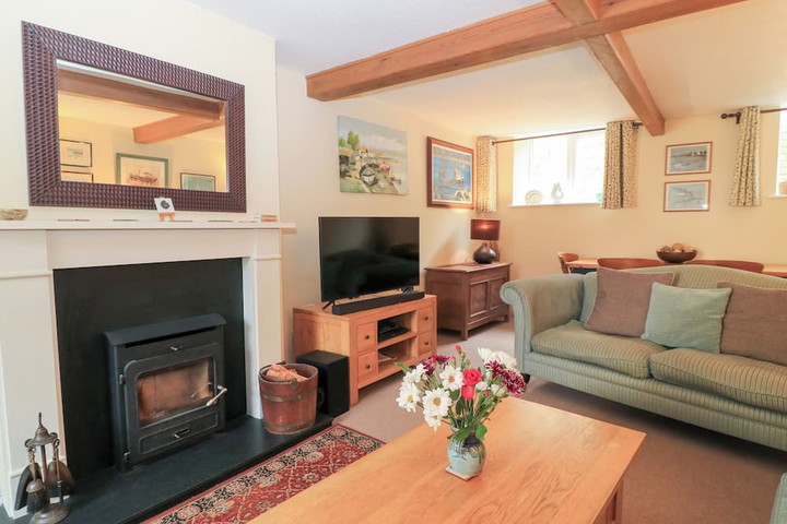 4/5 Georges Square, Pet Friendly, With Open Fire In Lyme Regis - Lyme Regis