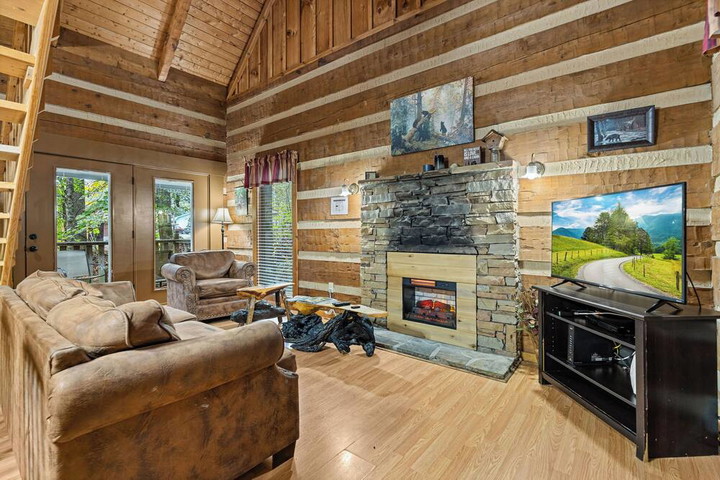 Cosby*cozy*romantic*creekside*fireplace*hot Tub - Cosby, TN
