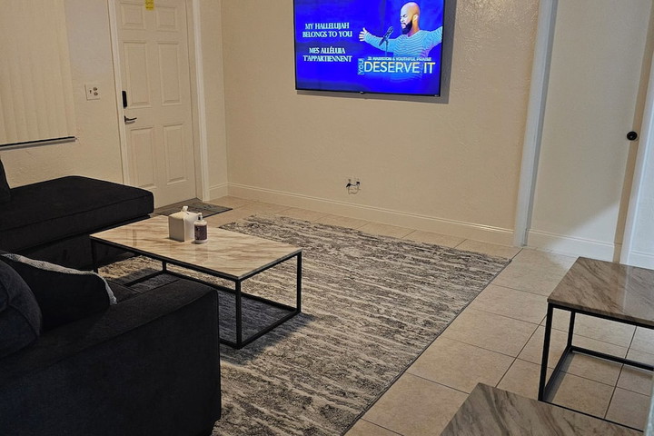 Charming 2-bedroom Apartment With Wifi, Ac In Awesome Hollywood - Miramar, FL