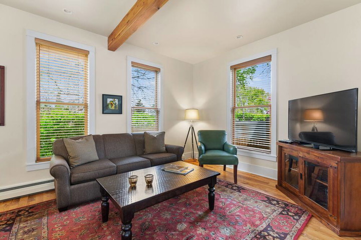 Best Of Downtown Bozeman! 2 Vrbo's On This Property (See Listing #1214345) - Bozeman, MT