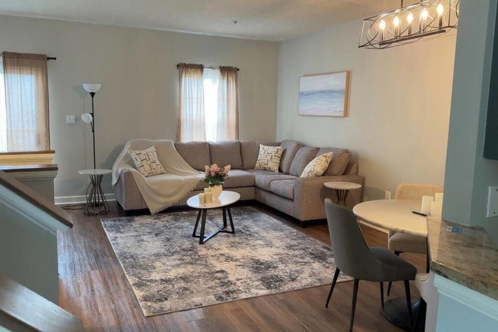 Cozy 3-bedroom Townhome In Tranquil Waldorf. Your Home Away From Home - Waldorf, MD