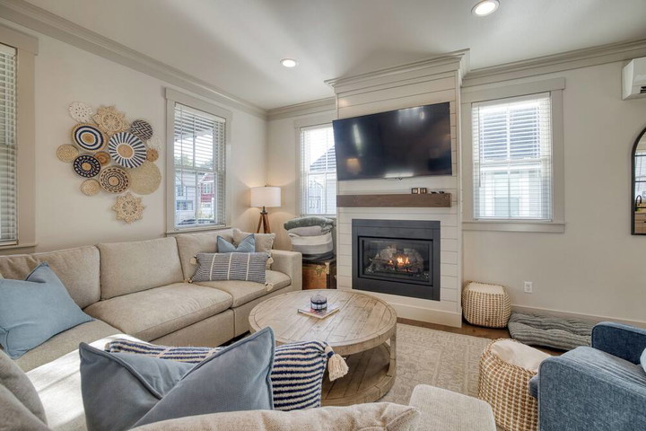 Fernwood,, Family + Dog Friendly, Pvt Hot Tub & Fire Table, Kids Hideout - Pacific Beach, WA