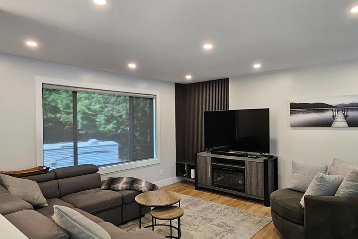 Halfmoon Bay Hideaway Top Suite - Sechelt