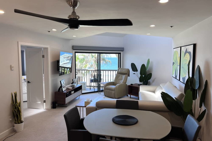 Top Floor Ocean Front Remodeled Condo - San Diego, CA