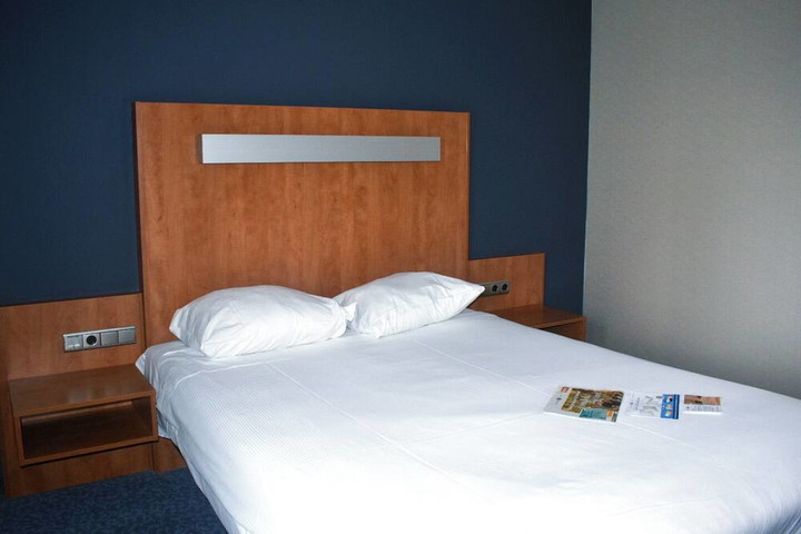 Serene Made Getaway Steps From Local Dining, National & Theme Park Adventures - Breda