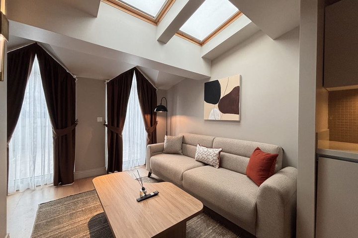 Skylit 1br With Terrace Near Galataport - Estambul