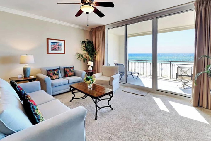 Bella Riva 205 Luxury 4 Br, 3rd Floor, Beachfront, Pool, Hot Tub, Free Beach Service - Fort Walton Beach, FL