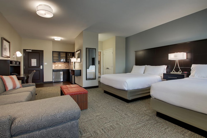 Studio Suite W/ Kitchen | Daily Breakfast Included - The Colony, TX