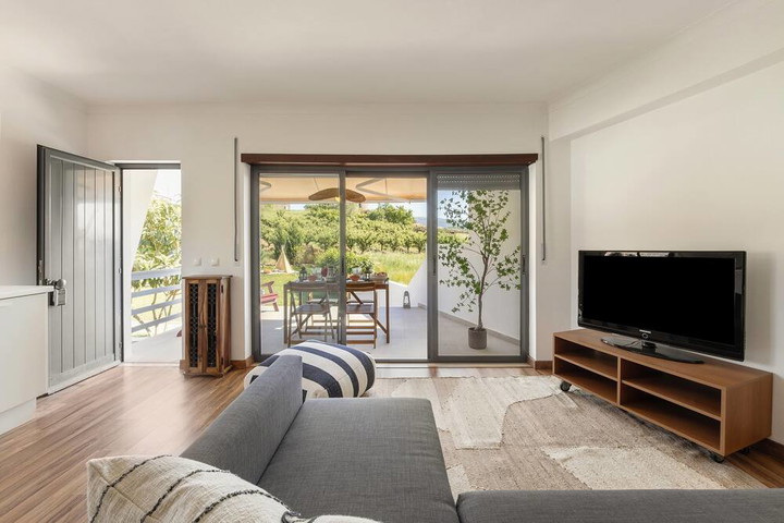 The Perfect Retreat To Slow Down, Breathe Deeply, And Disconnect From Routine - Rio Maior