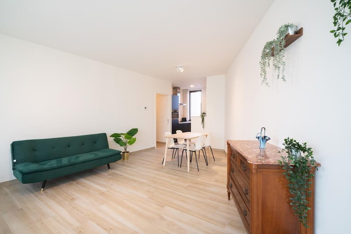 Appartement Exquis Avec Balcon Et Vue Sur La Ville - Région Flamande