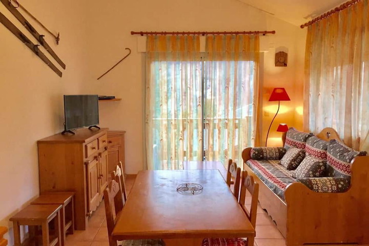 Chalet, à 300m Des Pistes De Ski, Rez-de-chaussée, Balcon, Parking, Télévision, Casier à Ski, 45m² - La Norma