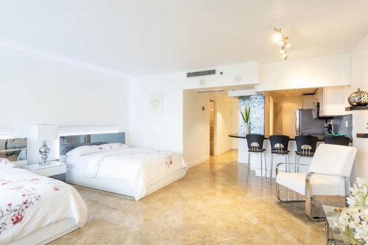 Exclusivo Condominio Frente Al Mar Junto A Lincoln Road Y Ocean Drive - South Beach, FL