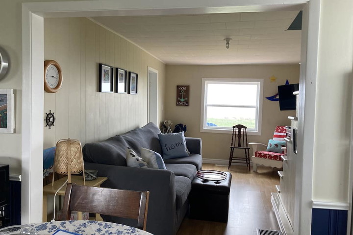 Seaside Cottage In Beautiful Charlos Cove - Nova Scotia