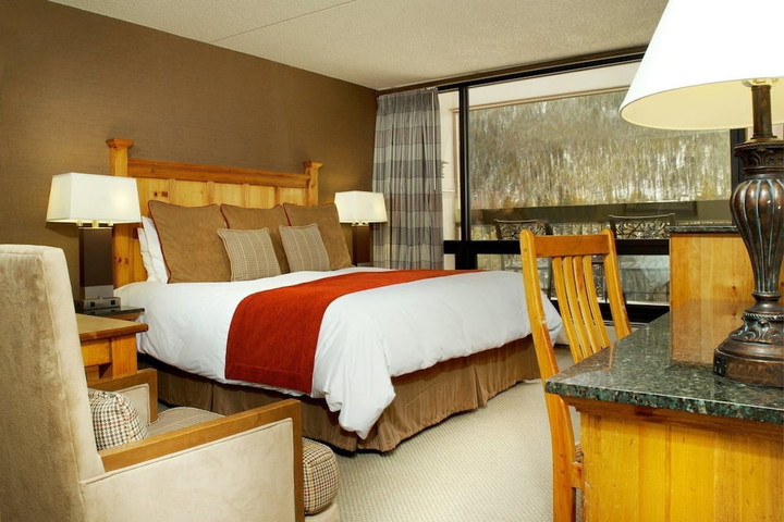 Cozy + Bright Lodge Room - Keystone, CO