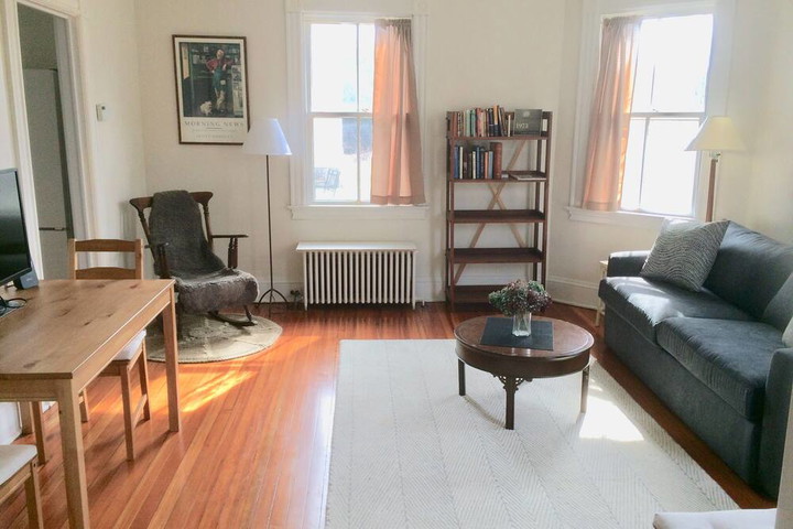 Comfortable Living In Casual 100 Yr Old Home, 10 Min Walk To Stonington Village - Stonington, CT
