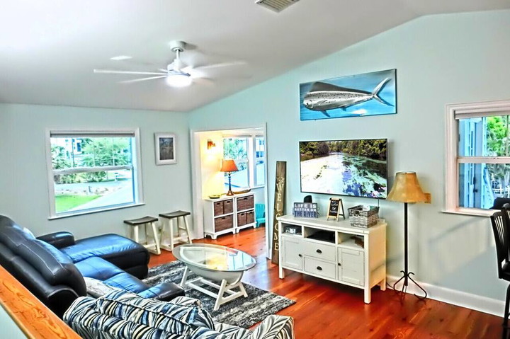 Swim Mat, Kayaks, Fire Pit! Pet Friendly - Sunfish Cove - Weeki Wachee River - Spring Hill, FL