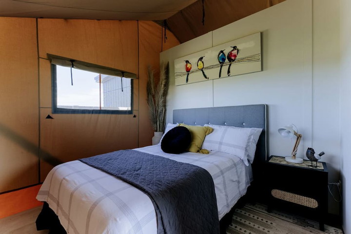 Peaceful Safari Tent On Boutique Vineyard Near Hastings, North Island - New Zealand