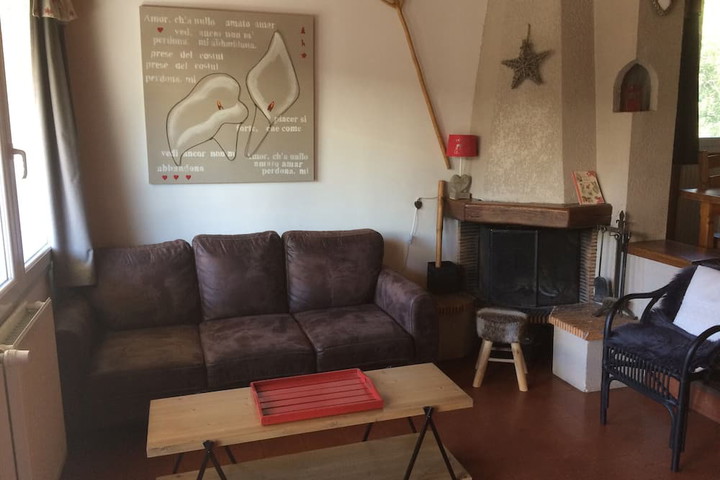 Super Lioraanse Individuele Chalet Comfortabele 8 Bedden - Cantal