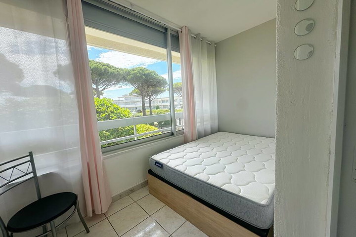 2-bedroom Seaside Apartment With Pool, Air Conditioning, Wi-fi, And Parking - Port Camargue