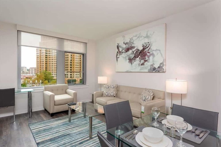 Charming 1br In The Heart Of Rtc | Mins To Airport - Herndon, VA
