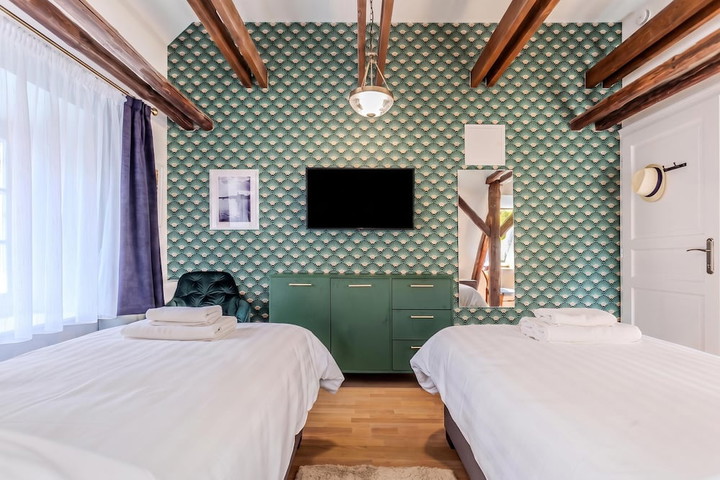 Fulop Panzio-green Lizard Room, Révfülöp, Hungary - Veszprém