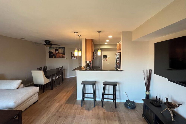 Charming 1-bedroom Apartment With Wifi, Ac In Glenview, Great School District - Arlington Heights, IL