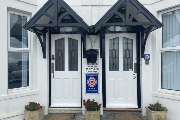 Appartamento-grande-bagno Privato Con Doccia-vista Mare Parziale-garden Apart... - Weston-super-Mare