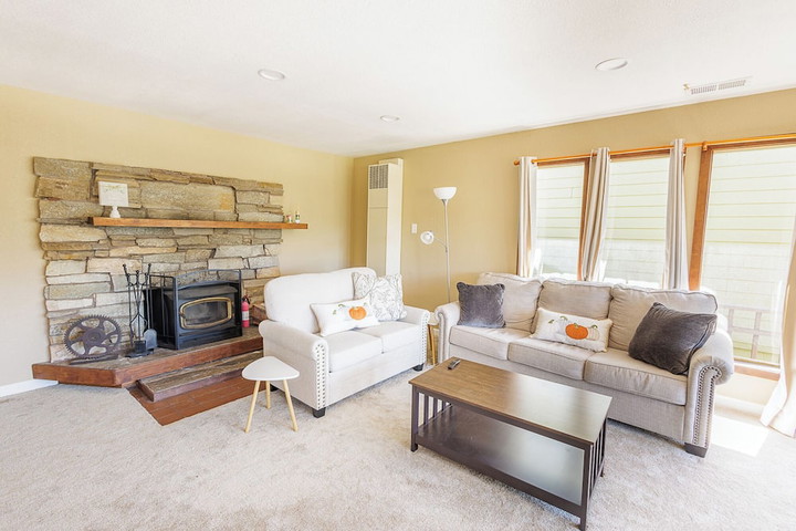 Lakeview Haven House In Klamath Falls - Family-sized House With Board Game - Klamath Falls, OR