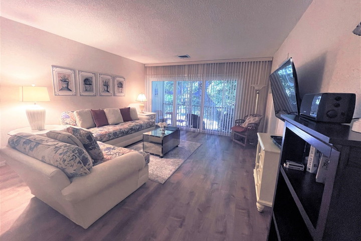 Kingston Armas 11-b: 2 Br / 2 Ba Condo En Lido Key Por Rva, Capacidad Para 4 - Sarasota, FL