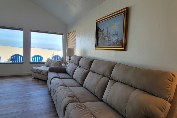 We Are Oceanfrontstays.com- Active Discounts - Sleeps 10 Sorry No Pets - Pismo Beach, CA