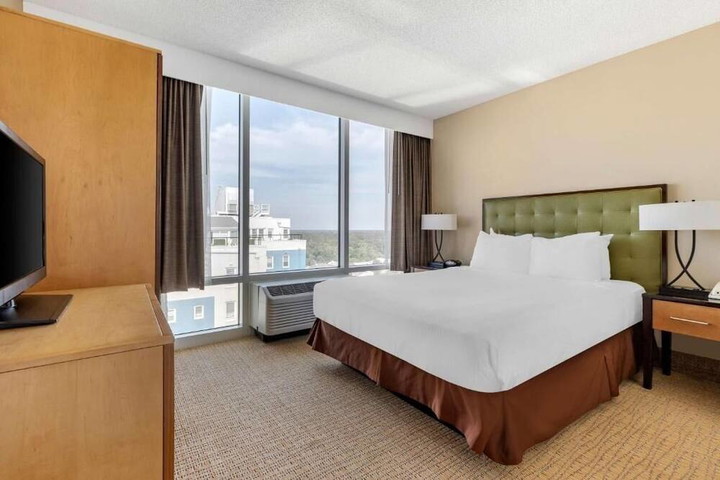 Enjoy Every Moment In A Space Made For Great Getaways! City View, Pool! - Virginia Beach, VA