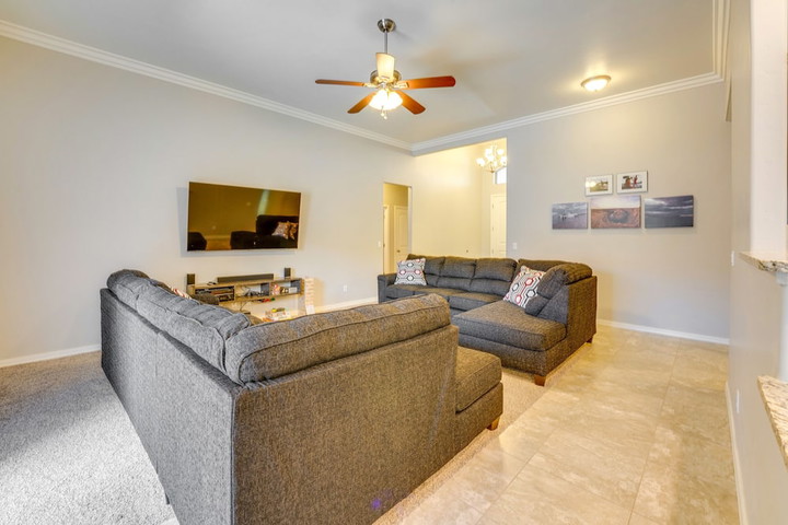 Beautiful Bullhead City Home Rental W/ Yard! - Bullhead City, AZ